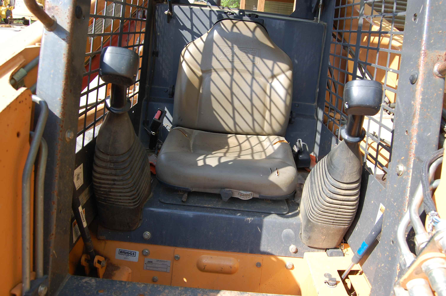 How To Inspect a Used Skid Steer | Total Landscape Care