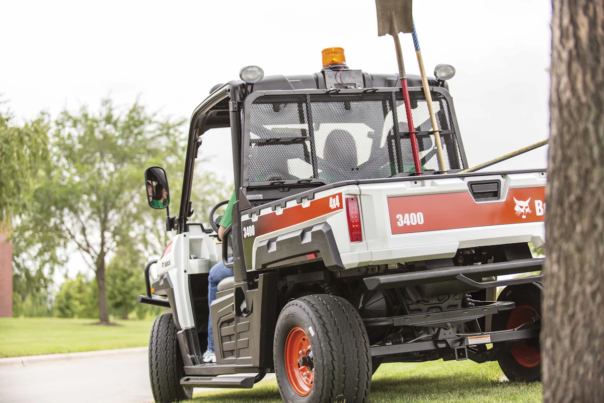 Bobcat unveils 3400, 3400XL utility vehicles for 2015 | Total Landscape ...