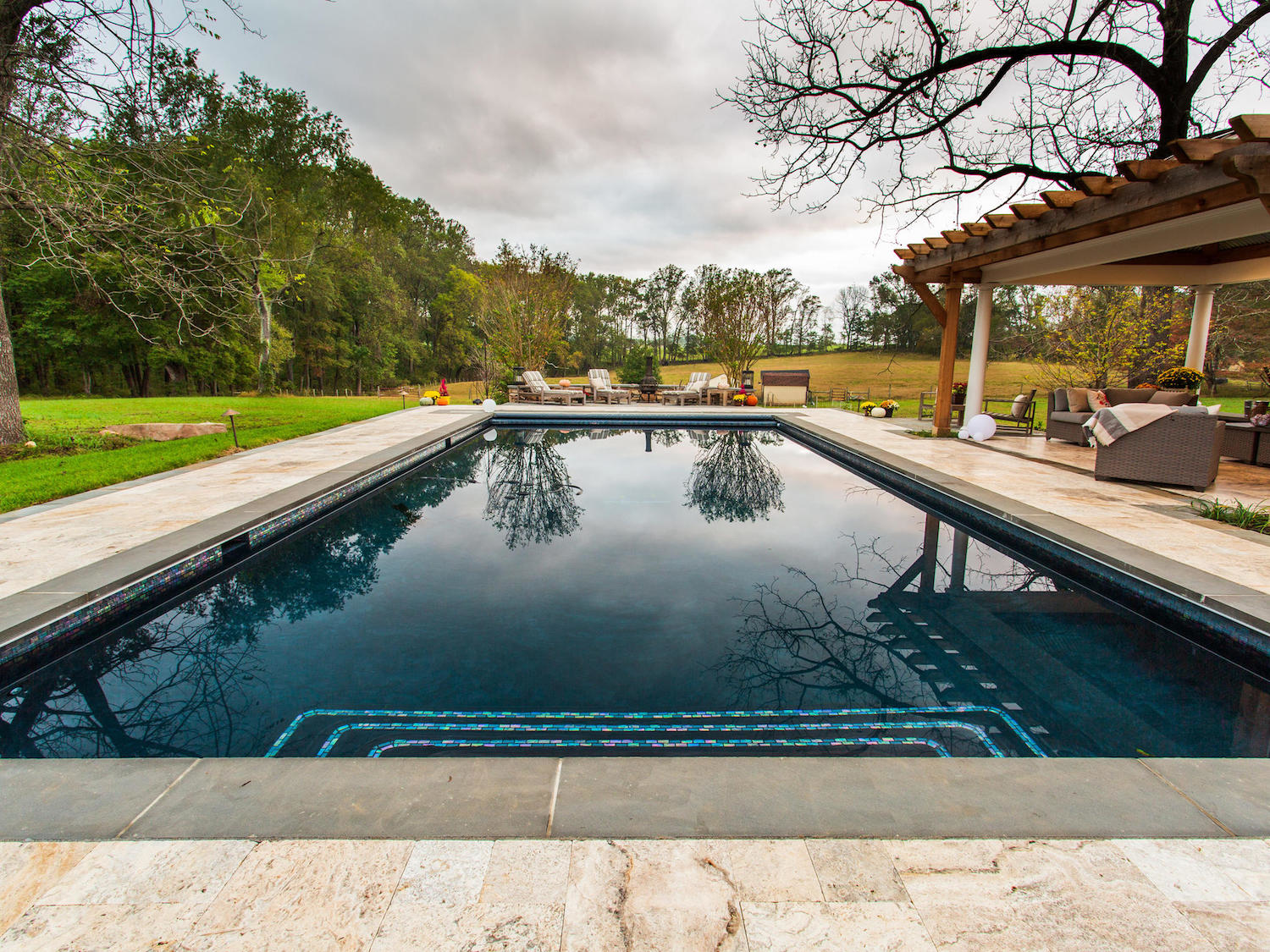 How to choose between dark or light pool bottoms | Total Landscape Care