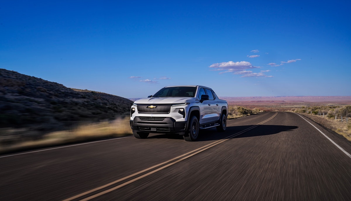 Electric Chevy Silverado passes Ford with 450 miles of range | Total ...